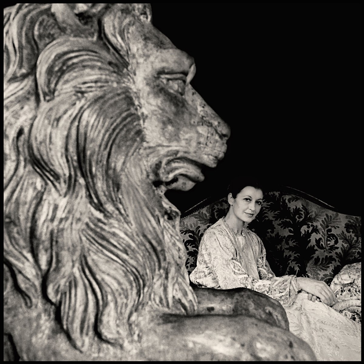 CARLA DLM – NO MIDDLEMAN ART GALLERY Edge of Humanity Magazine