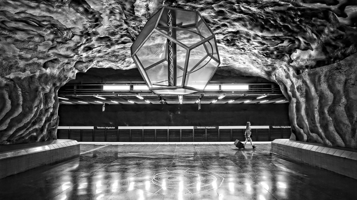 Jeremiah Gilbert – NO MIDDLEMAN ART GALLERY Edge of Humanity Magazine