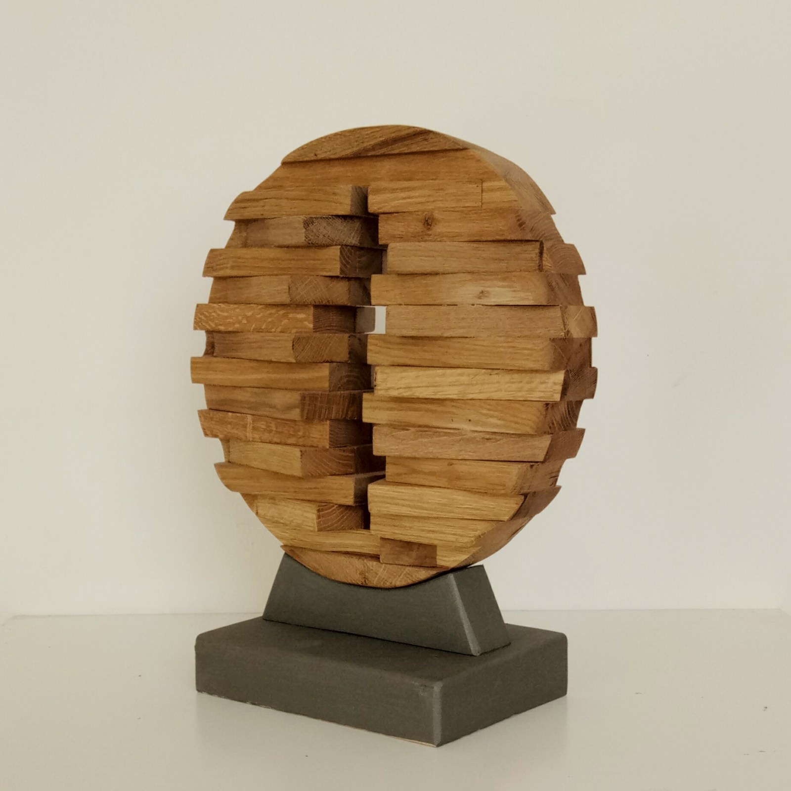 Anna Beltrame – NO MIDDLEMAN ART GALLERY Edge of Humanity Magazine