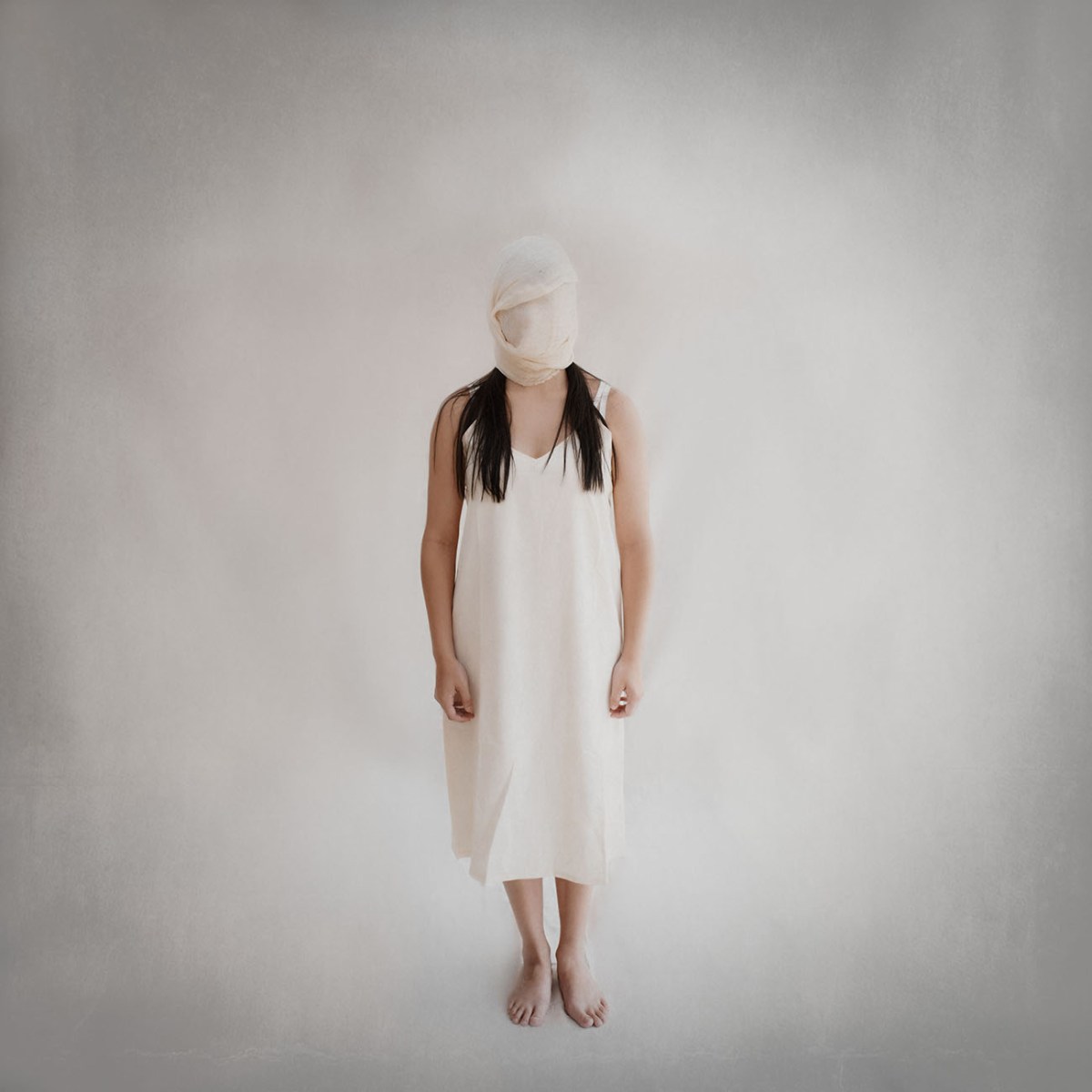 Jennifer Esneault – NO MIDDLEMAN ART GALLERY Edge of Humanity Magazine